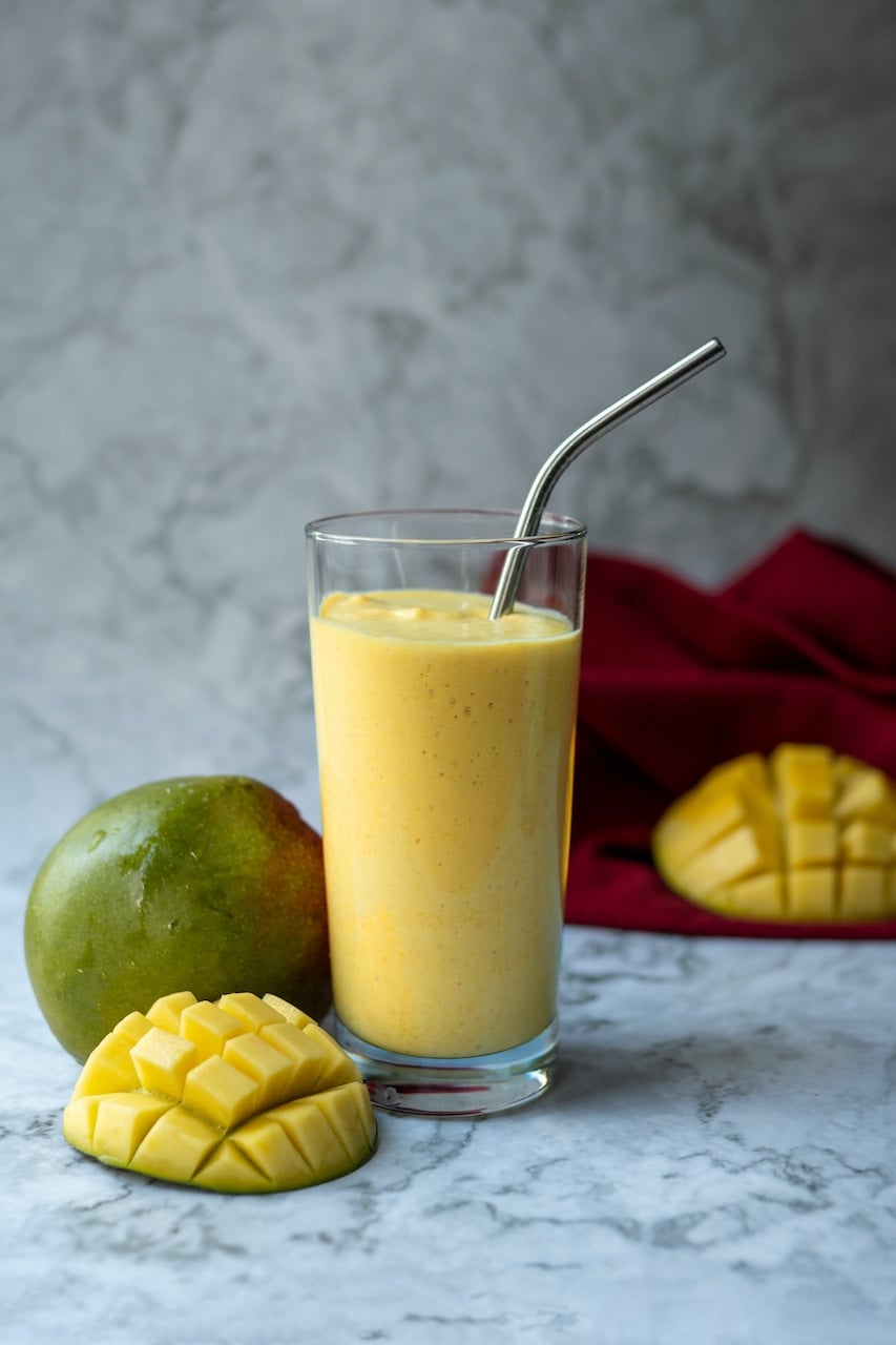 Revitalizing Turmeric Mango Smoothie – MUD\WTR